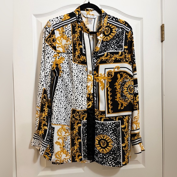 Peter Nygard | Tops | Peter Nygard Black And Gold Layering Top | Poshmark
